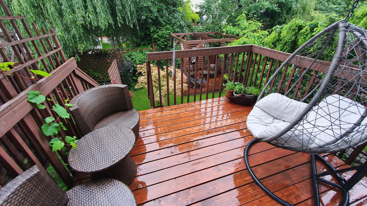 Wood Veranda Deck Rugs: Find Bright Ideas For Your Outdoor Veranda