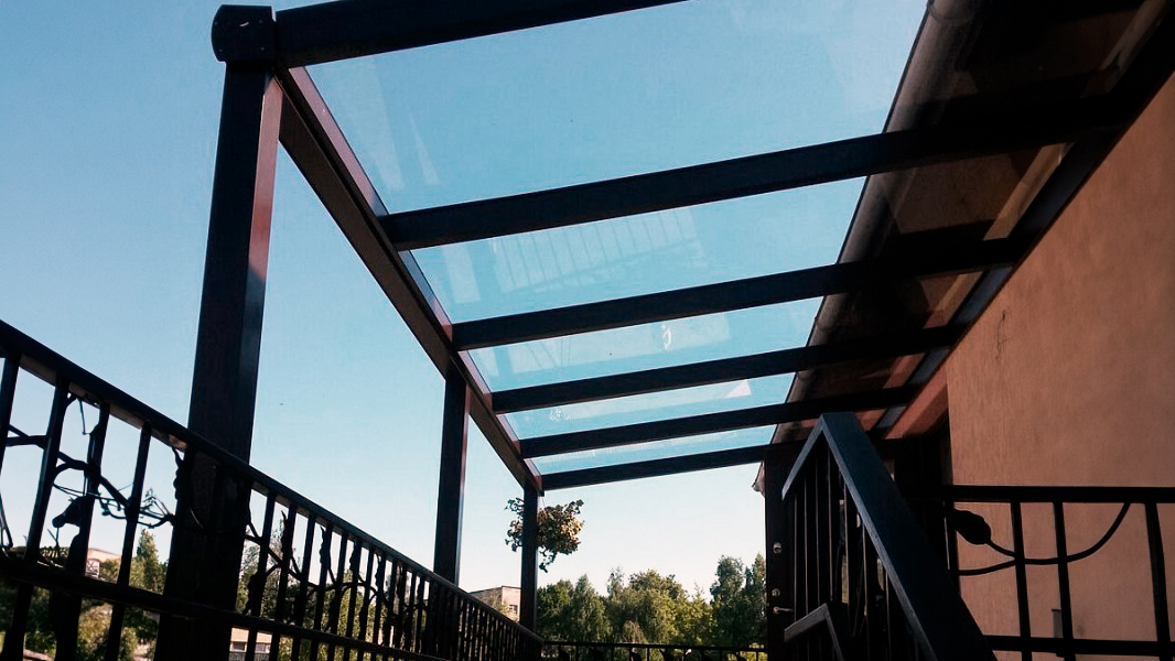 Corrugated Plastic Roofing in Boston, Massachuset