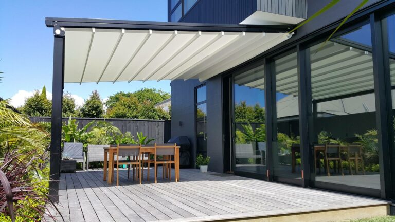 Modern Flat Roof Patio Designs and Tips for Homeowners