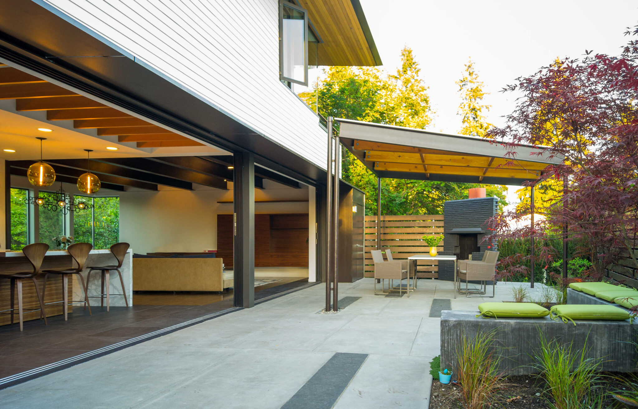 Modern Flat Roof Patio Designs and Tips for Homeowners